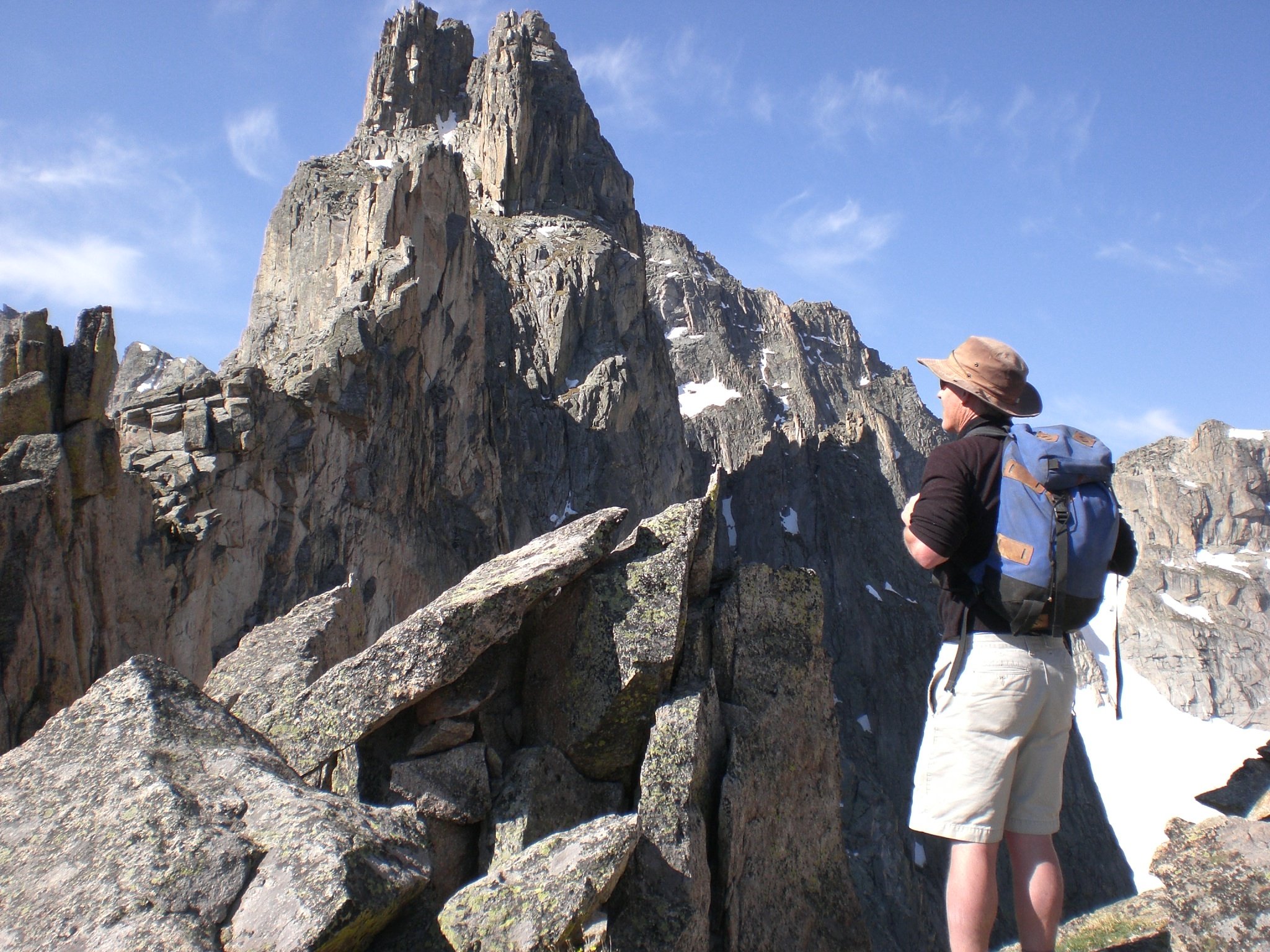 10 Essentials for Safe Mountain Scrambling - Outdoors Geek